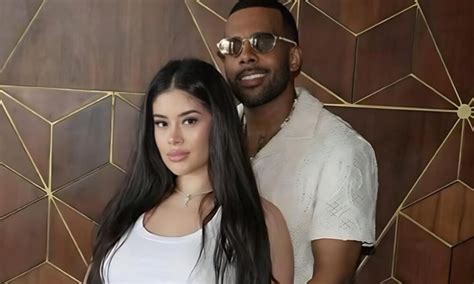 👶🎶 Mario Might Be Singing Lullabies Soon — The Randb Star And Girlfriend Announced Shes Pregnant