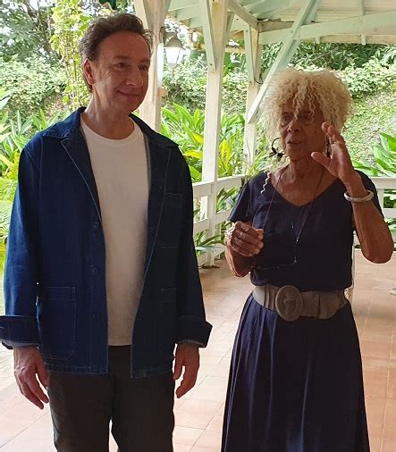 Stéphane Bern à Simone Schwarz Bart Je Veillerai Sur Vous Karibinfo