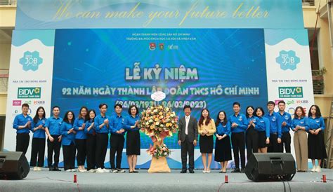 T I N Ng V Tri Th C R C R V P Sinh Vi N Nh N V N Trong L K Ni M N M Th Nh L P O N