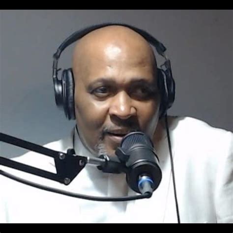 Scott Larock 2 Behringer Eurolive 1000w Speakers 4 Sale Facebook