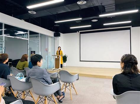 在线教学app源码搭建 在线教育系统源码与开发流程 电商直播系统 直播系统源码 短视频系统开发 直播软件源码 APP开发 钠斯网络