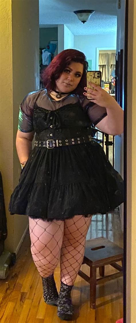 Pin By 🦇lars🧷 On Prom Goth Outfits Plus Size Curvy Outfits Outfits