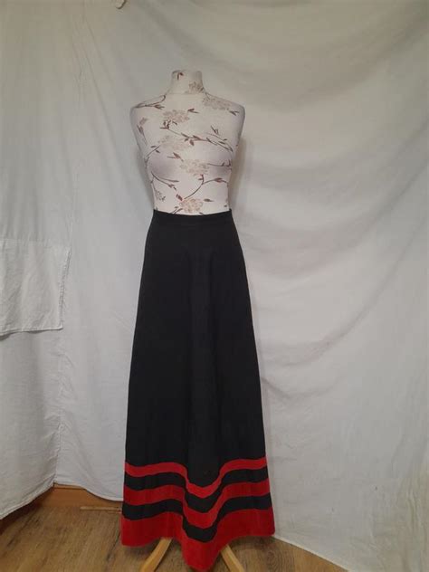 Вінтажна спідниця — ціна 380 грн у каталозі Довгі спідниці Купити жіночі речі за доступною ціною