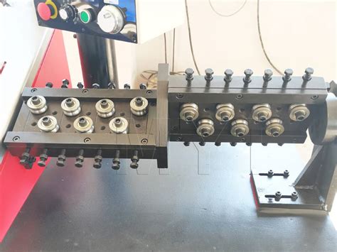 China Automatic CNC 2D Wire Bending Machine MYT Manufacturer