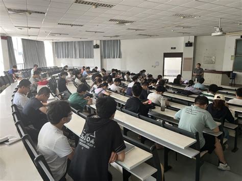 北京理工大学集成电路与电子学院