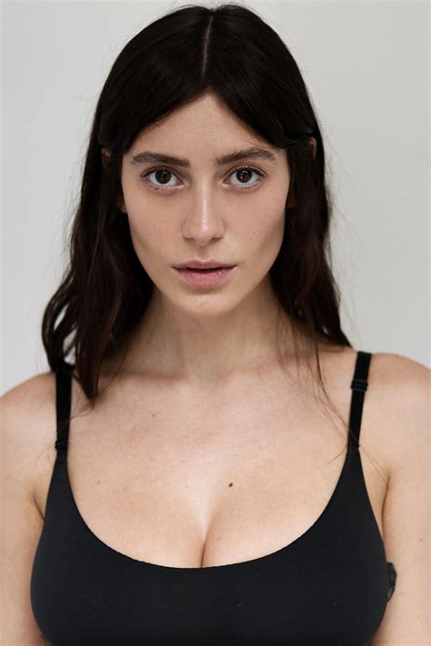 Alejandra Guilamant Metro Models