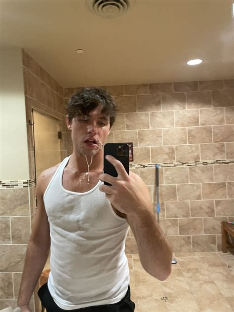 Joey Stoley Set Photo BabeFriendTV Com