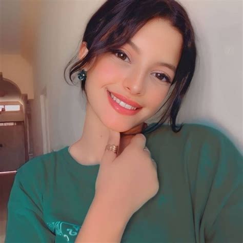 🧸 Sirinehichri • Threads Say More