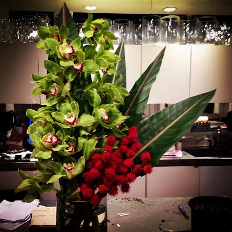 Flower Arrange My Using Cymbidium Orchids Castor Pods Cymbidium