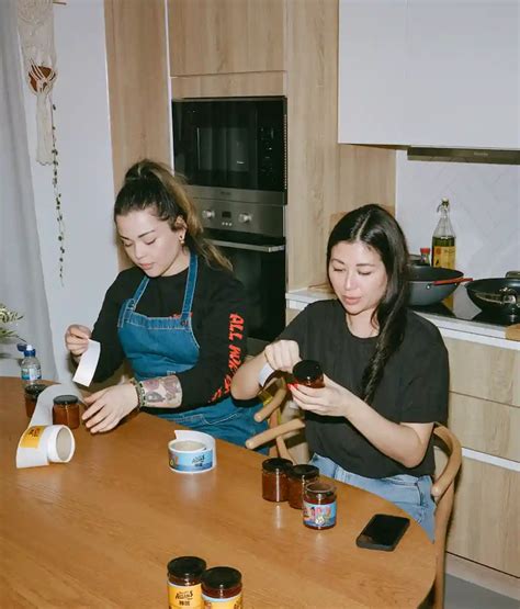 Delli Like Depop But For Foodies The Face