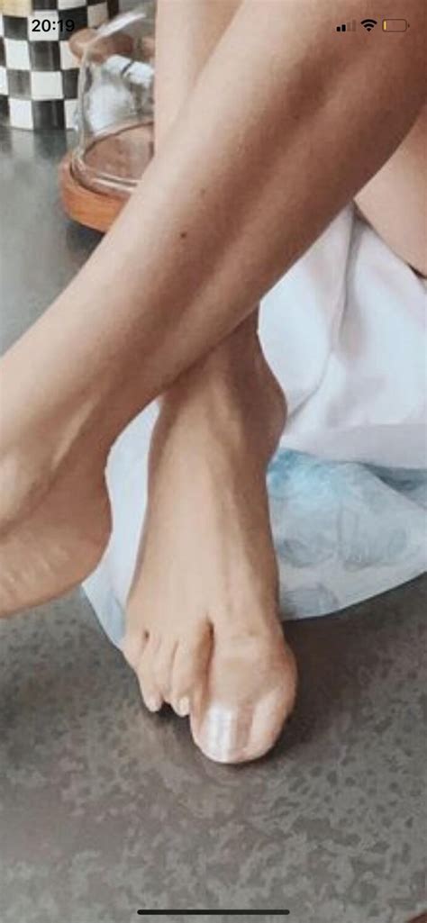 Stephanie Soo Feet