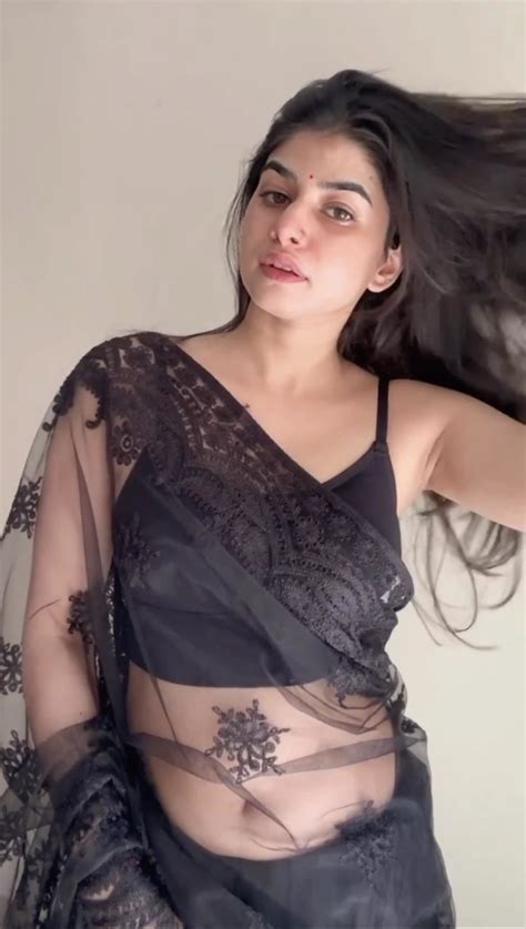 Aastha Yadav Navel In Saree