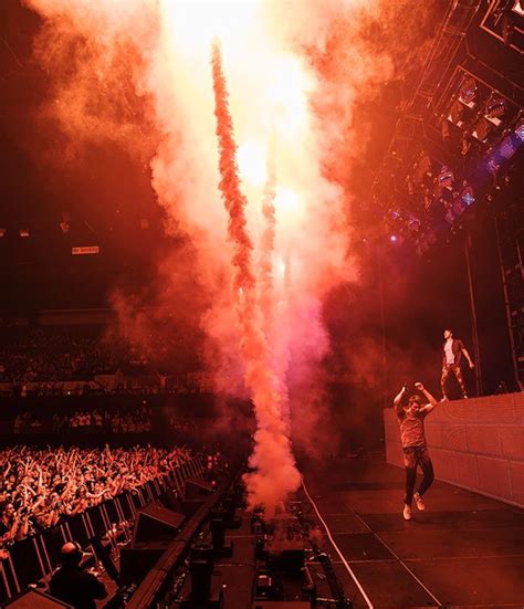 The Chainsmokers