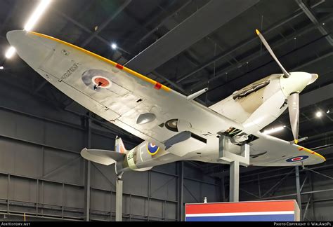 Aircraft Photo Of Bl614 Supermarine 349 Spitfire F5b Uk Air Force