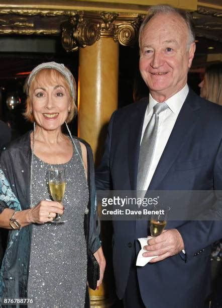 Riddle Photos And Premium High Res Pictures Getty Images