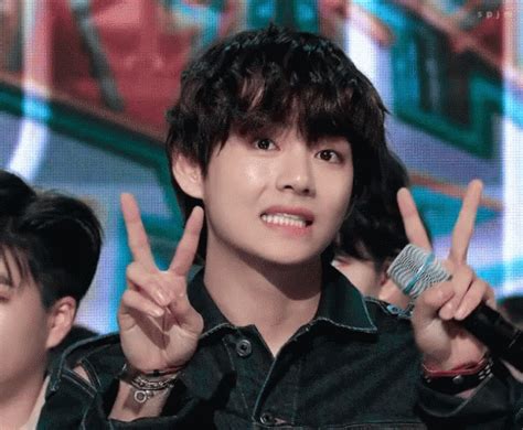Bts V S Tenor