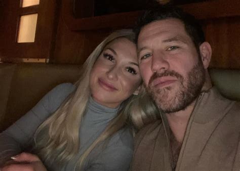 Brandon Prust Souligne La Fête De Son Amoureuse