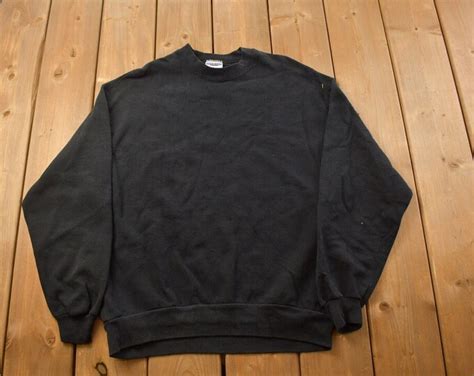 Vintage 1990s Jerzees Black Blank Crewneck Sweatshirt 90s Crewneck