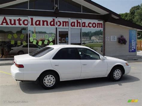 1999 Super White Toyota Camry Le 35513065 Photo 3