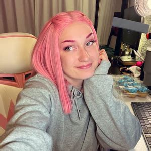 Laylasuniverse Twitch