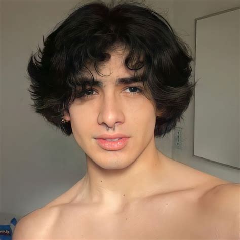 Pin By Marco On Toy Boi Long Hair Styles Men Mens Hairstyles Men