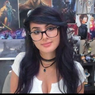 33 Best Sssniperwolf Images In 2020 Sssniperwolf Cute Outfits Fashion