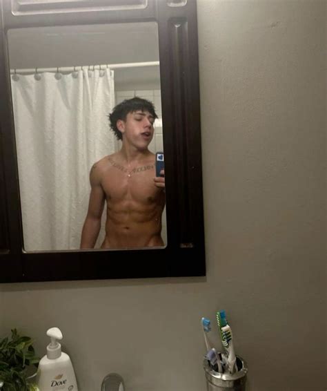 Pin By On Pins By You Hot Mexican Men Cute Mexican Babes Cute Guy Pics