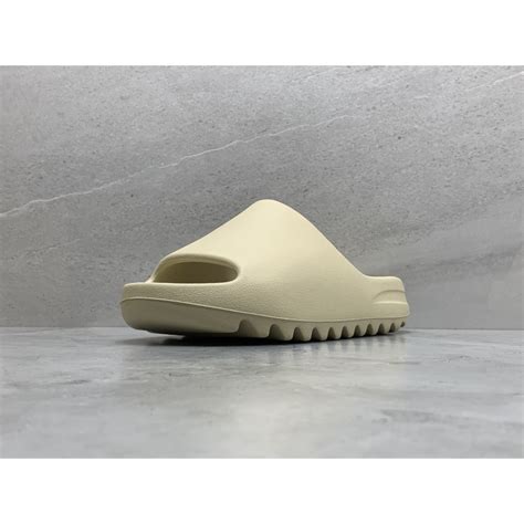 Gt Yeezy Slide Bone 2022 Restock Fz5897