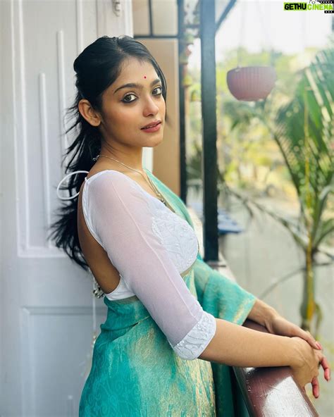 Actress Anusha Viswanathan Hd Instagram Photos And Wallpapers January 2024 Gethu Cinema
