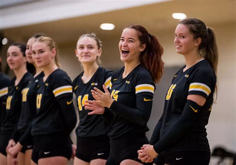 Lilyen Mccarthy Womens Volleyball Adelphi University Athletics