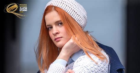 Jutarnji List Uz Brojne Talente Komplimentiraju Joj Da Ima Najljepše Grudi Hnk No Ona Je