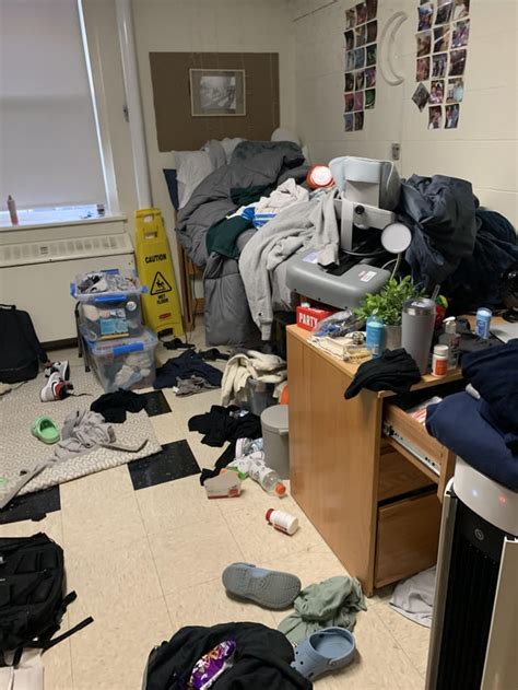 Freshman Roommate From Hell Rroommateproblems
