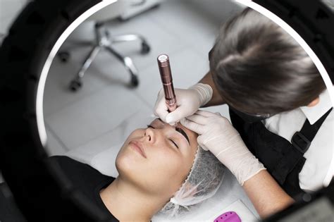 Unlocking Brow Expertise Inside Eyebrow Training Academy