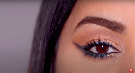 How To Do A Sexy Reverse Smokey Eye Step By Step Makeup Tutorial Upstyle