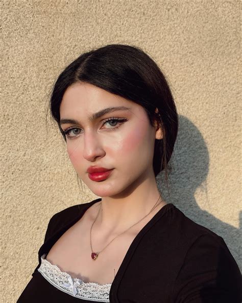 ‎مـِينـا نـبيـل ♡ 𝐼𝑛𝑎‎ ‎احلى شي 🫶🏻‎ Instagram