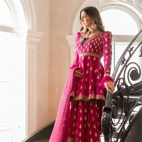 Mahnoor Khan Captivates In Intricately Embellished Pixie Dust Ensemble Zainab Salman