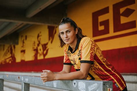 Ibtissam Bouharat Donner Le Maximum à Chaque Match 2022mag