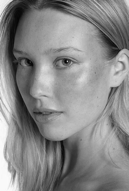 Noemie B Amaze Models