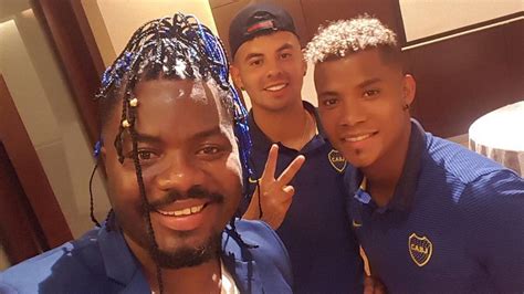 Quién Es Yaca El Peluquero Estrella De Cardona Y Barrios Que Quedó