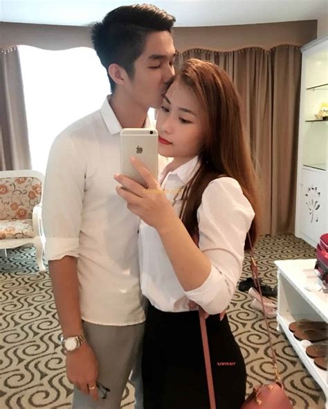 Lộ Clip 18 Ca Sĩ Phương Nga Tình Tứ Cùng Bạn Trai Cực Nóng