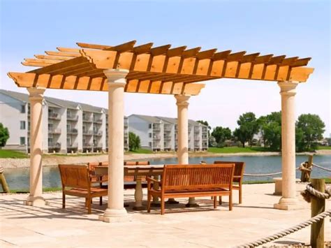 What S The Difference Between A Pergola And An Arbor Sunshine Play