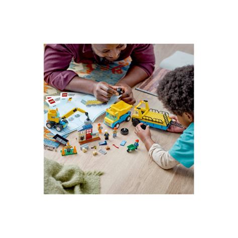 Set Lego City Camioane De Constructie Si Macara Cu Bila Pentru Demolari 60391 Flanco Ro