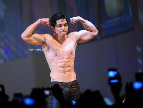 Hot Titans Jc Tiuseco Cosmo Bachelor 2012