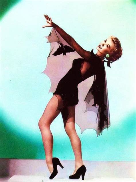 Vintage Holly Ween 22 Color Pics Of Classic Beauties In Halloween
