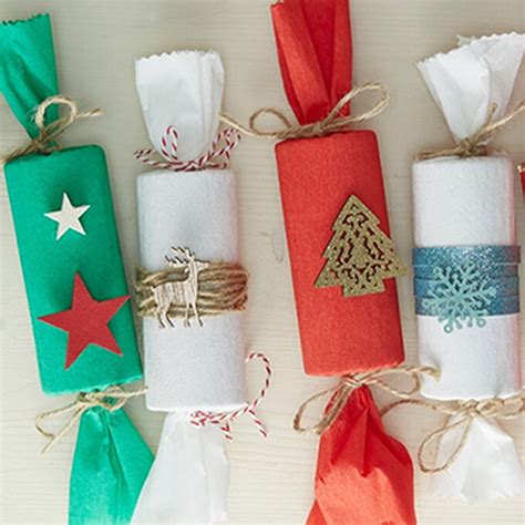 How To Make Traditional Christmas Crackers Hobbycraft