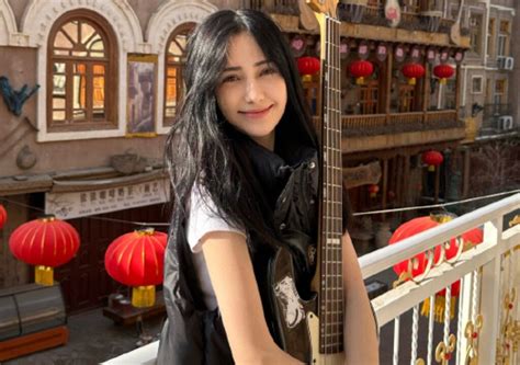 A Yi Xia 阿依夏 Cpophome