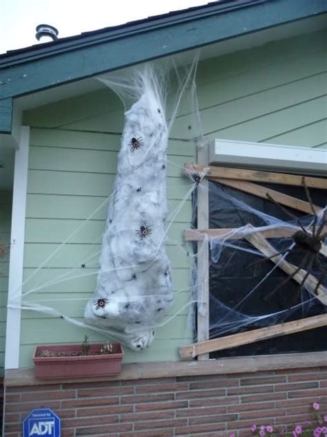 Static Spider Cocoon Victim Halloween Props Scary Halloween