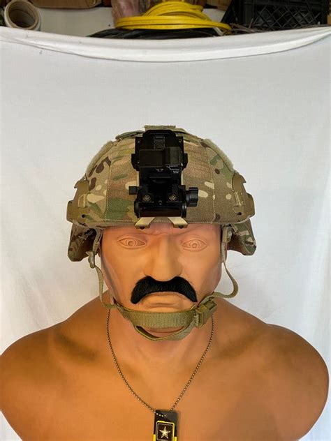 New Ceradyne Ech 3m Enhanced Combat Helmet With Accessories