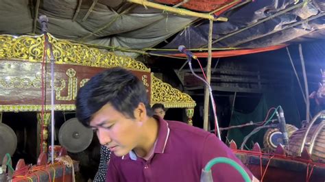 တဖတ်သတ် အချစ်ဆိုတာ မိုးခေါင်တဲ့ သဲကန္တာရမှာ စိုက်ခဲ့မိတဲ့ မ