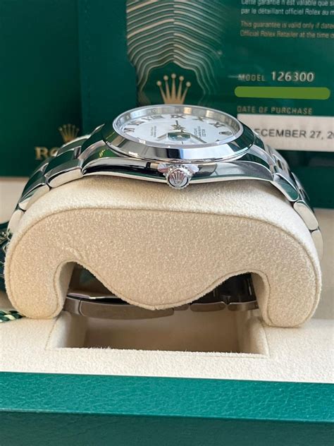 Rolex Datejust White Roman Dial Smooth Bezel Oyster Bracelet Watch